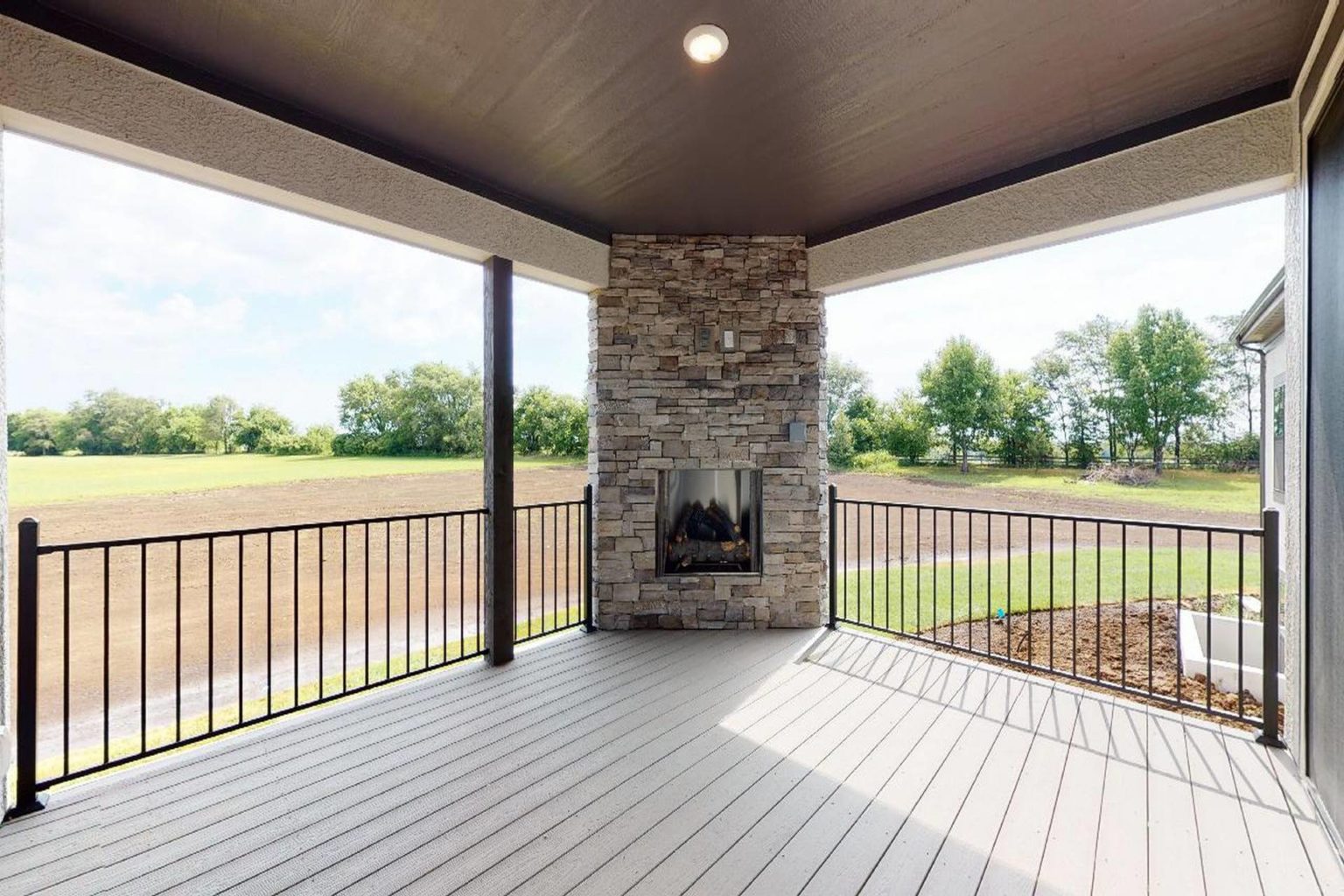 SW01_Wellington_Deck - SAB Homes